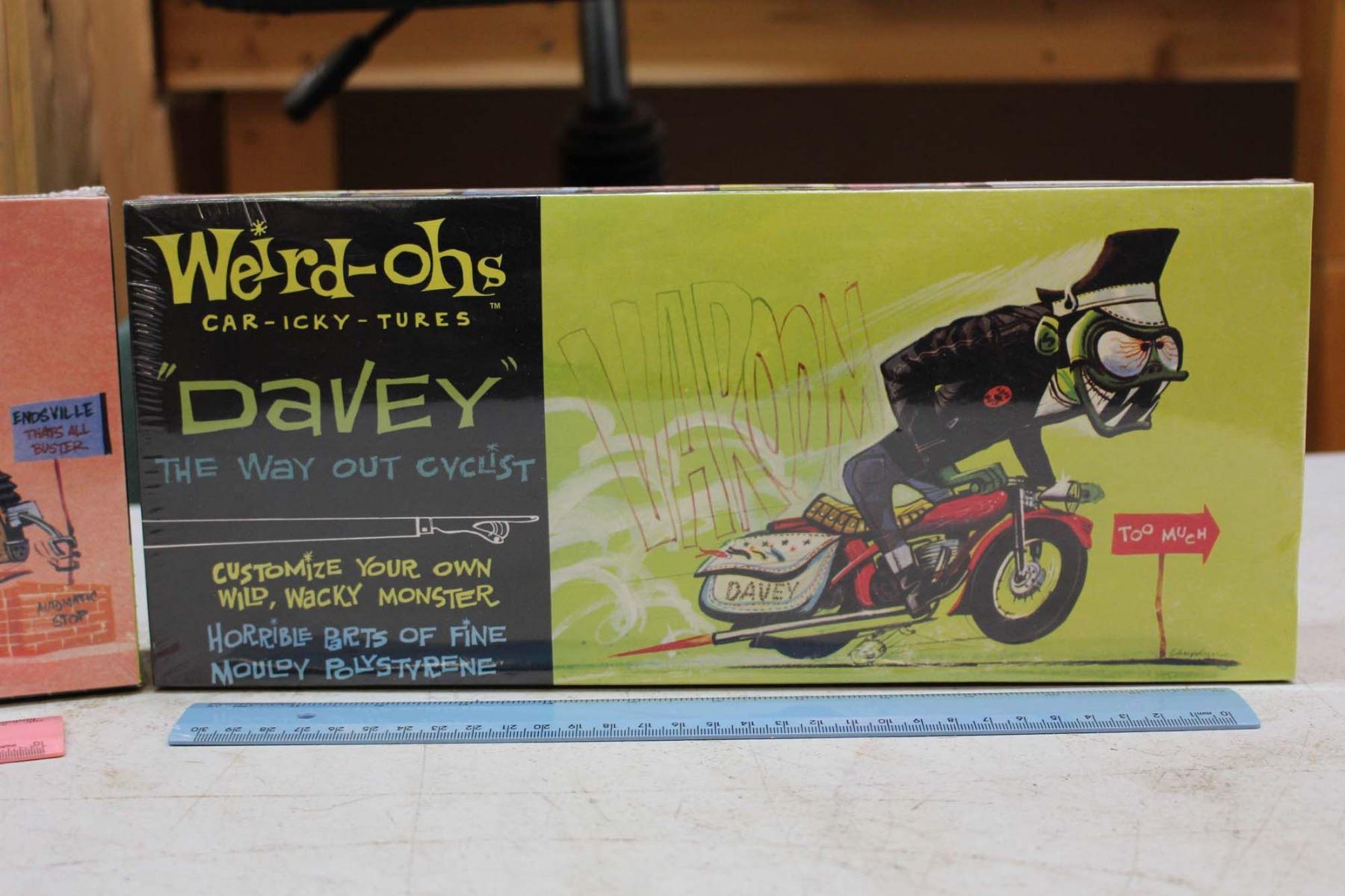 Weird-Ohs Car-Icky-Tures Model Kits (Davey&Ensville Eddie)(NIB)