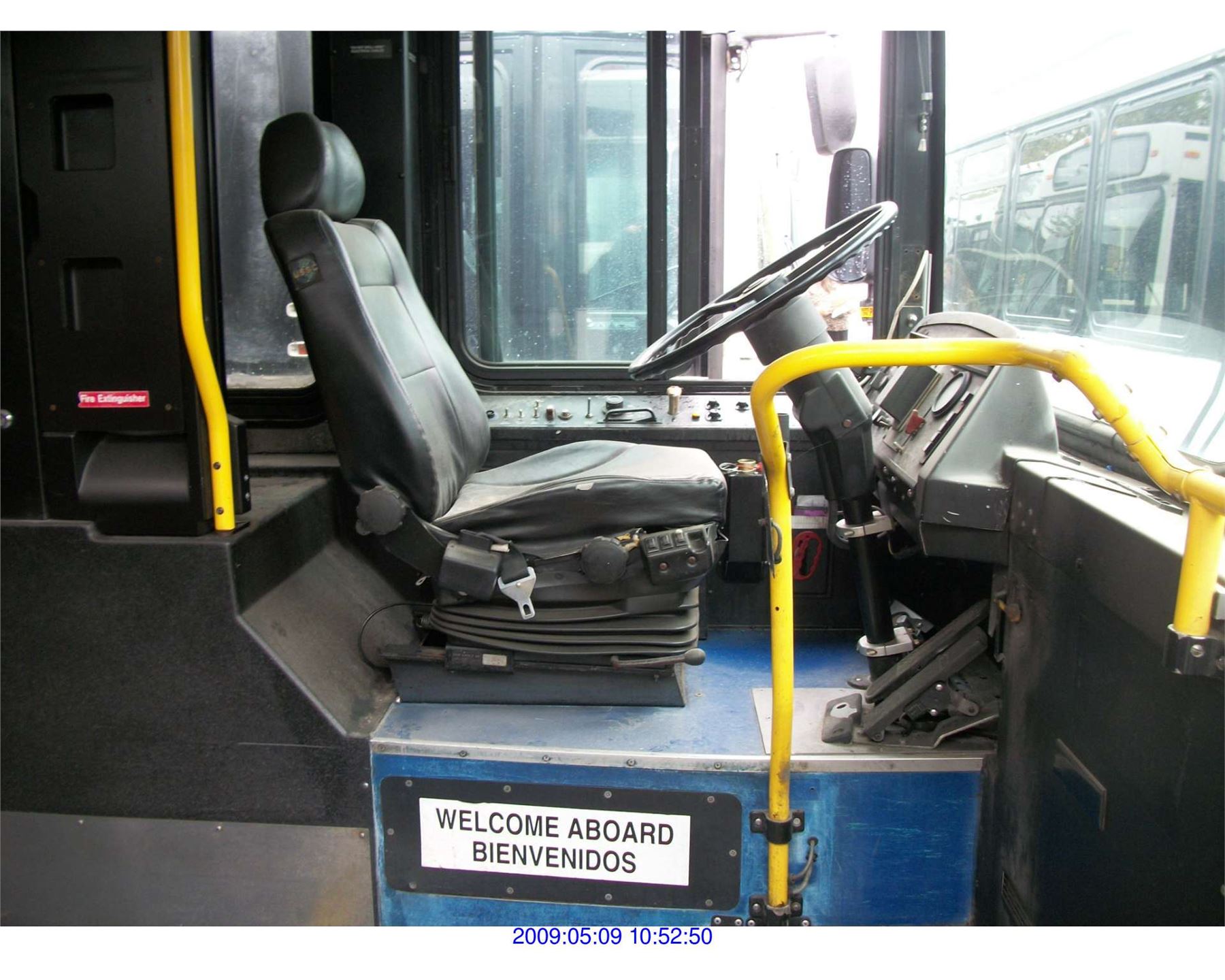 2003 - NEW FLYER D40LF