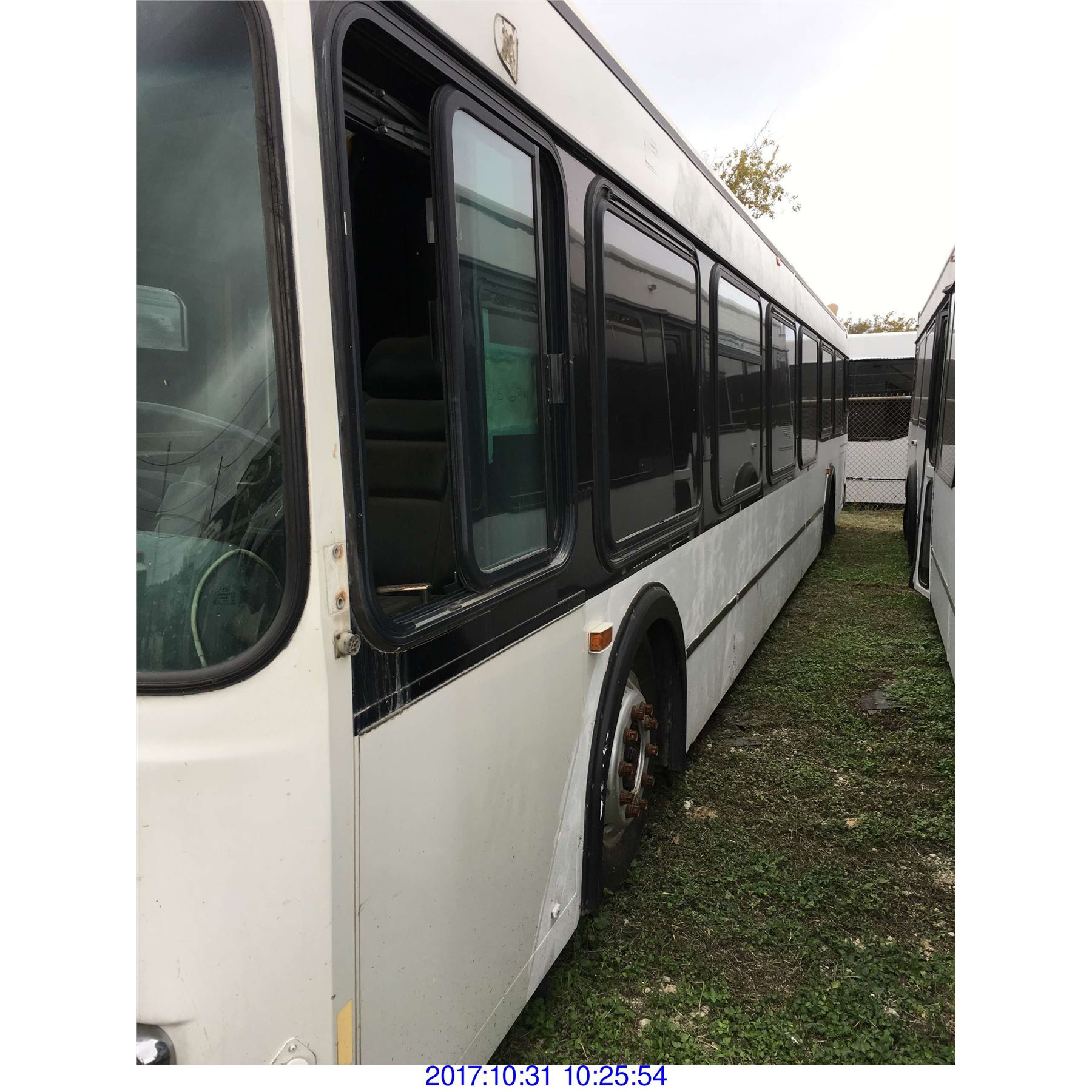 2003 - NEW FLYER D40LF