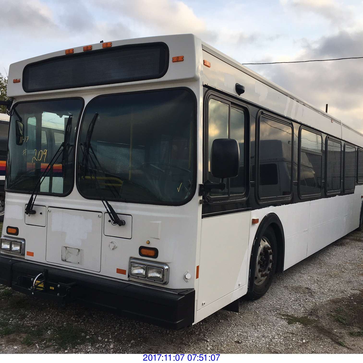 2003 - NEW FLYER D40LF