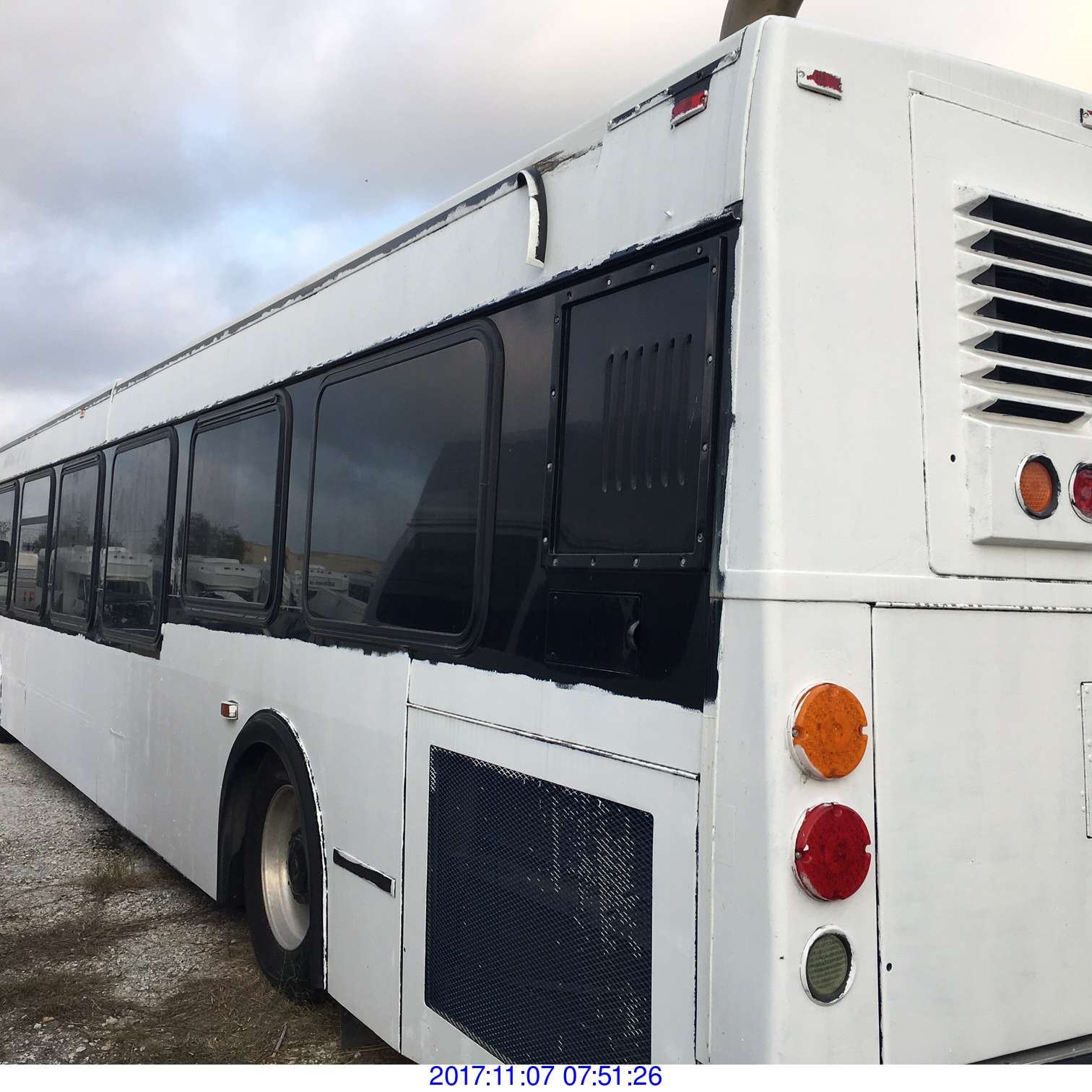 2003 - NEW FLYER D40LF