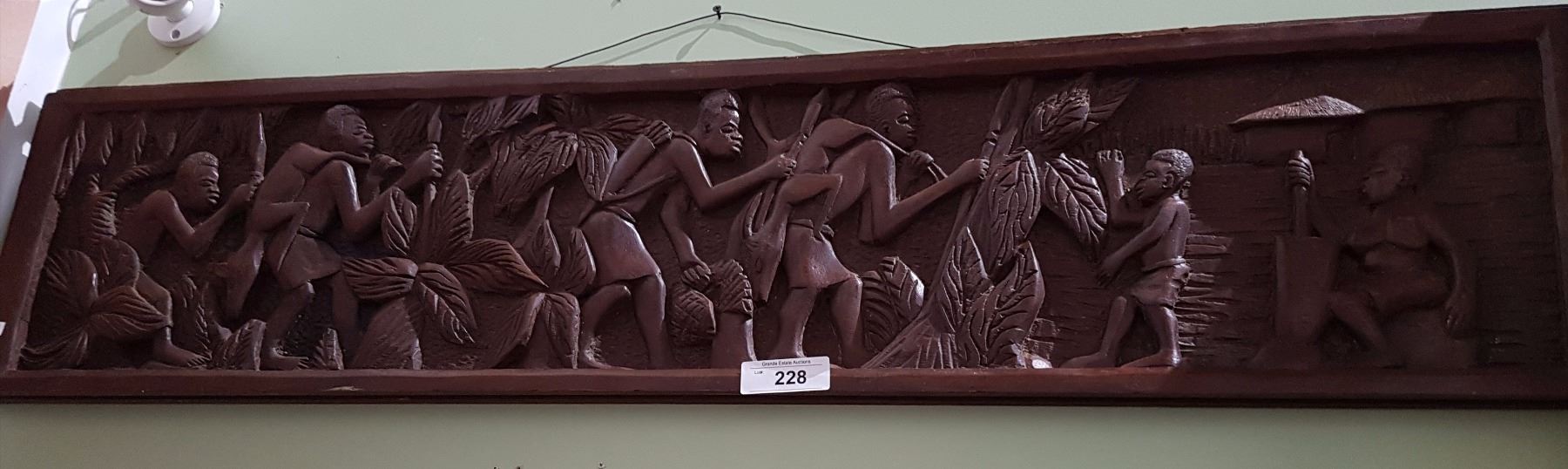AFRICAN CARVED WALL PLAQUE