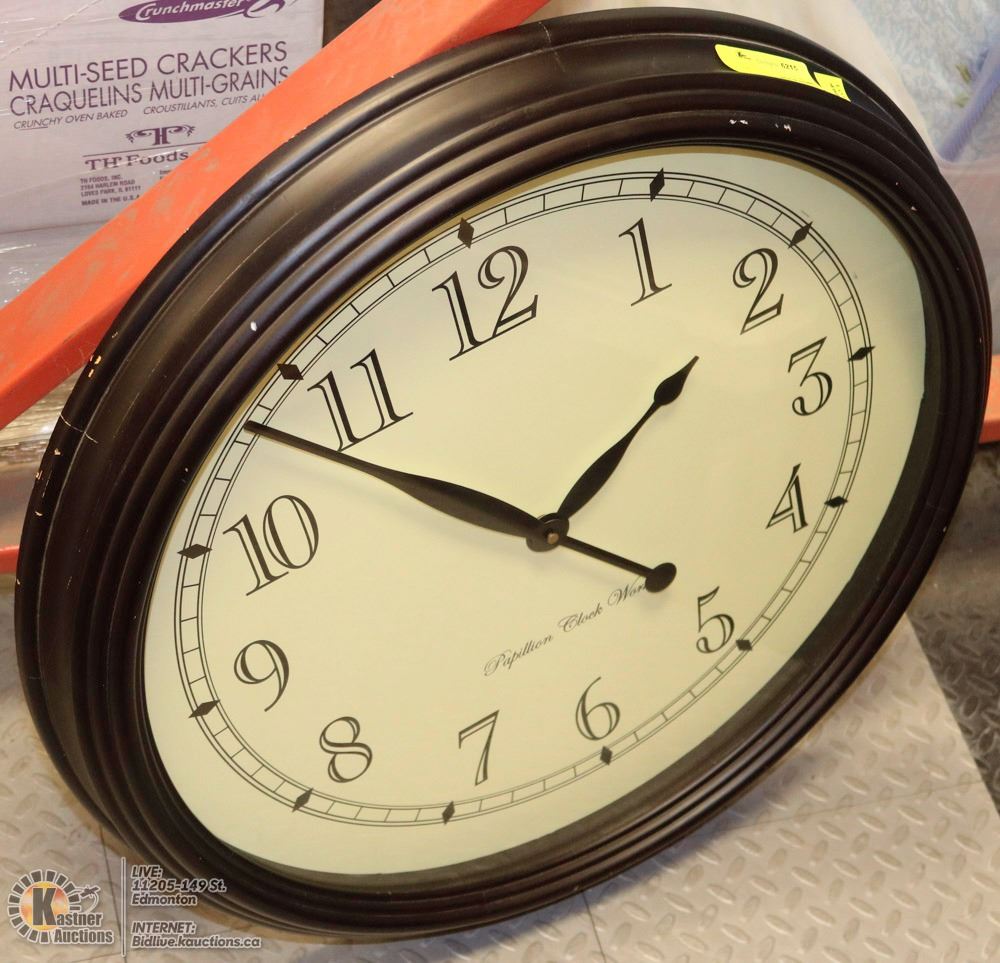 LARGE ROUND WALL CLOCK