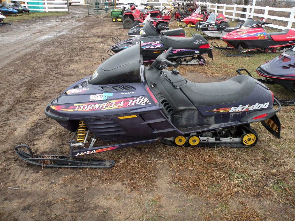 1998 Ski Doo Formula III 700 SN#-120900993