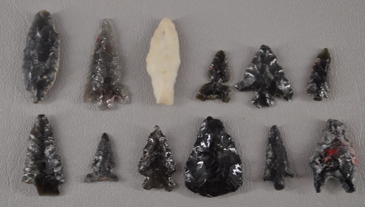 PREHISTORIC ARROWHEADS