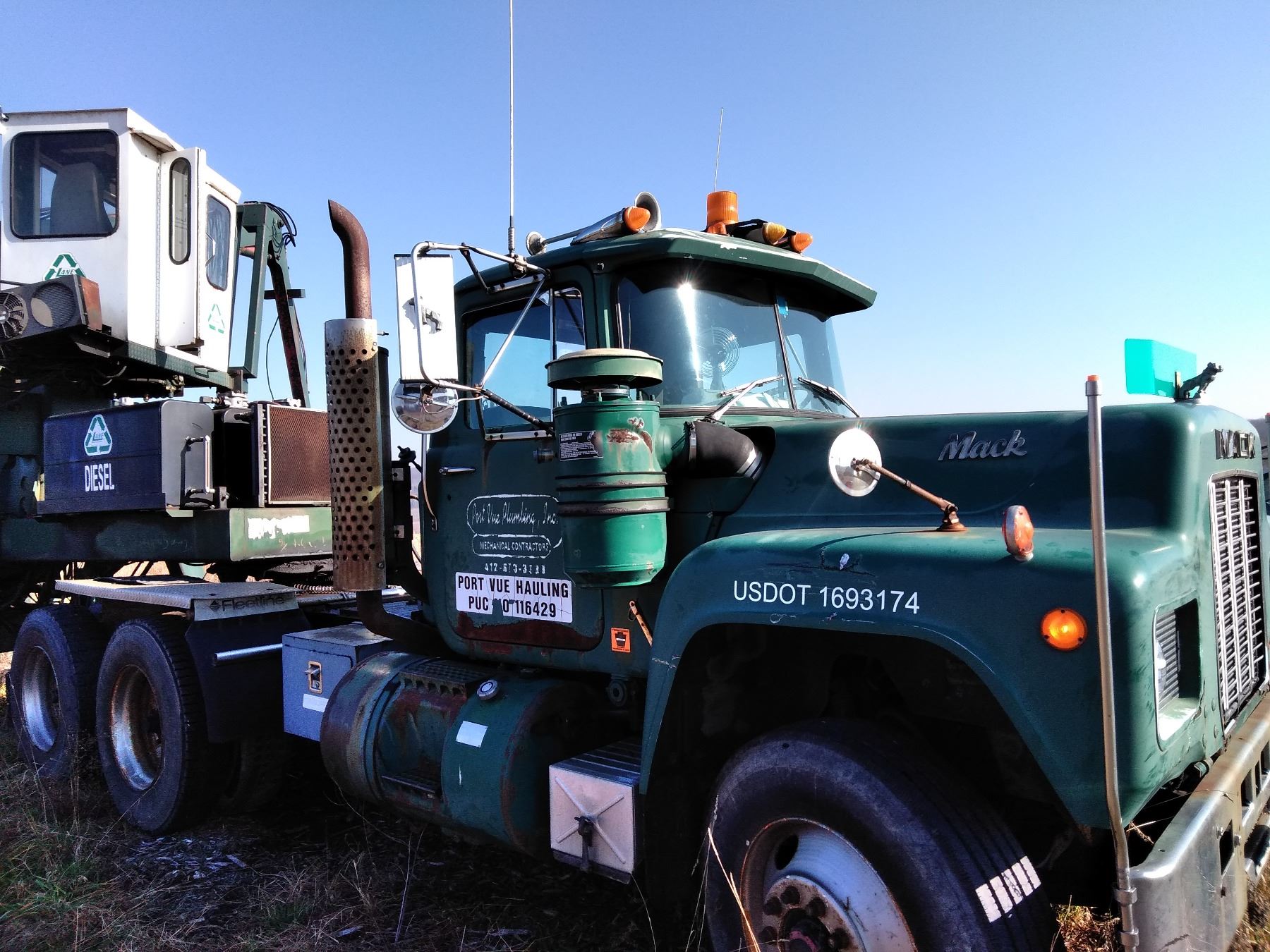 MACK ROAD TRACTOR TANDEM R SERIES A TITLE
