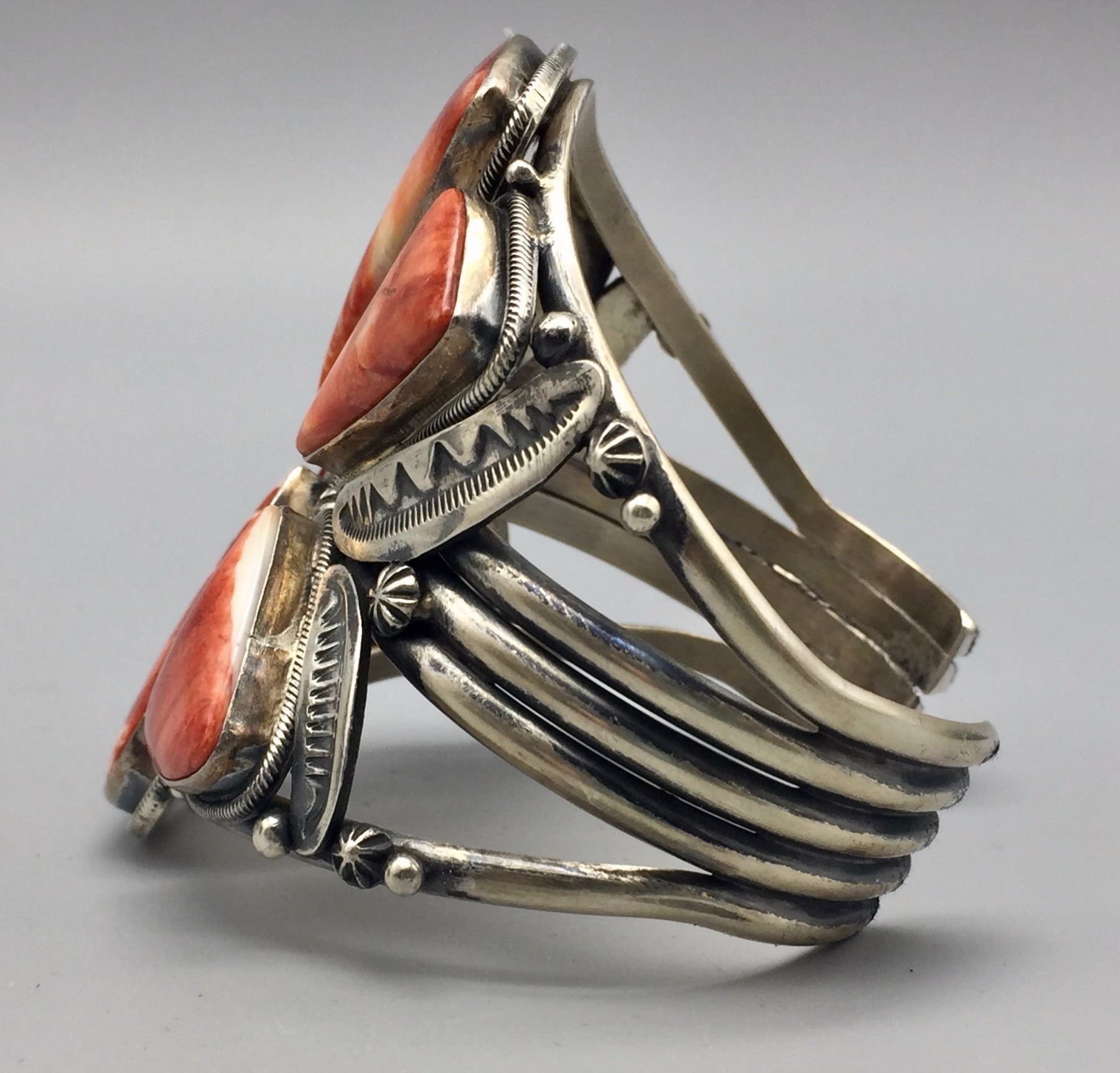 Six Stone Spiny Oyster Bracelet