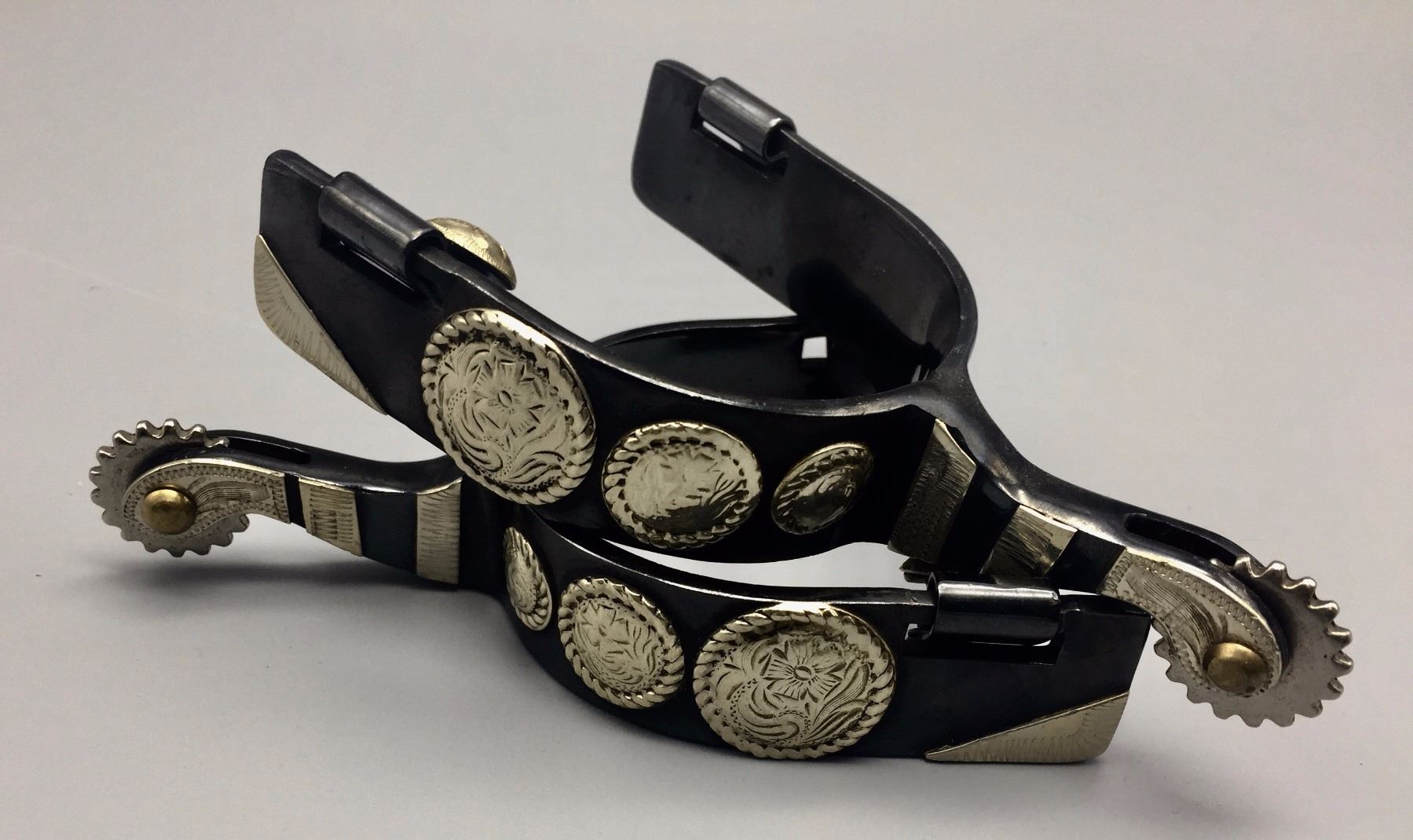 Pair Of Single Mounted Spurs