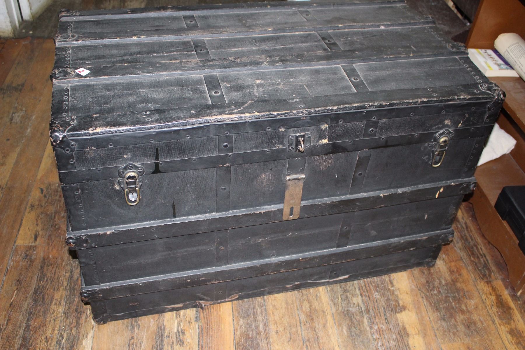 Black Trunk