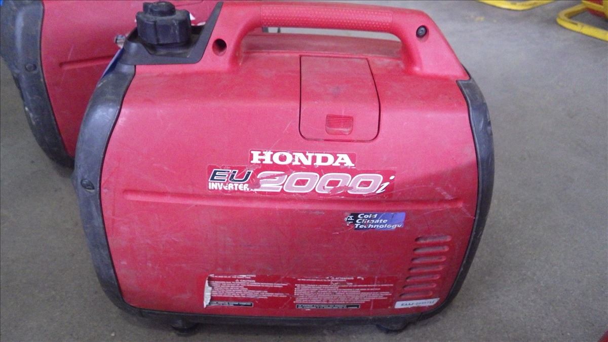 HONDA EU INVERTOR 2000I COLD CLIMATE TECHNOLOGY GAS GENERATOR