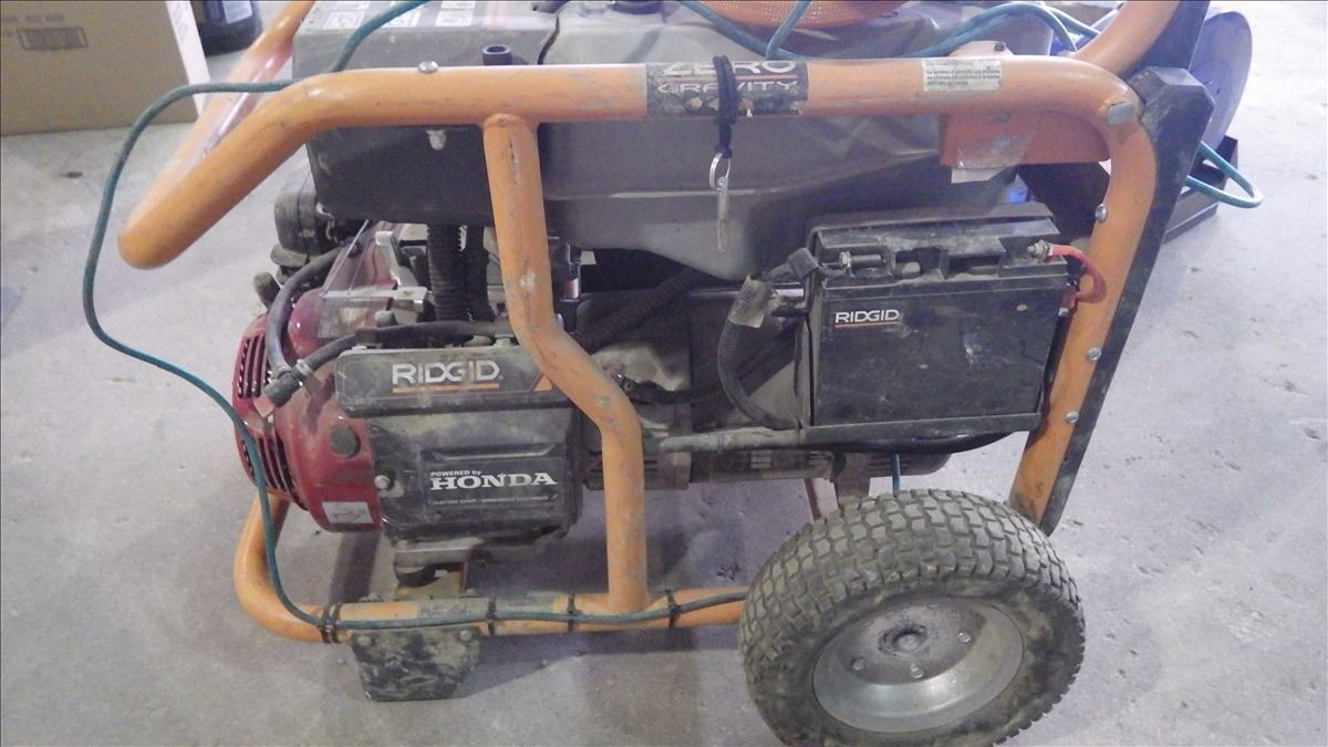 RIGID 7000 W GENERATOR W/HONDA GX390 GAS ENGINE