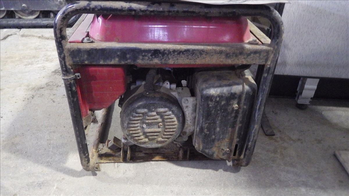 HONDA EM5000 SX 11HP GAS GENERATOR