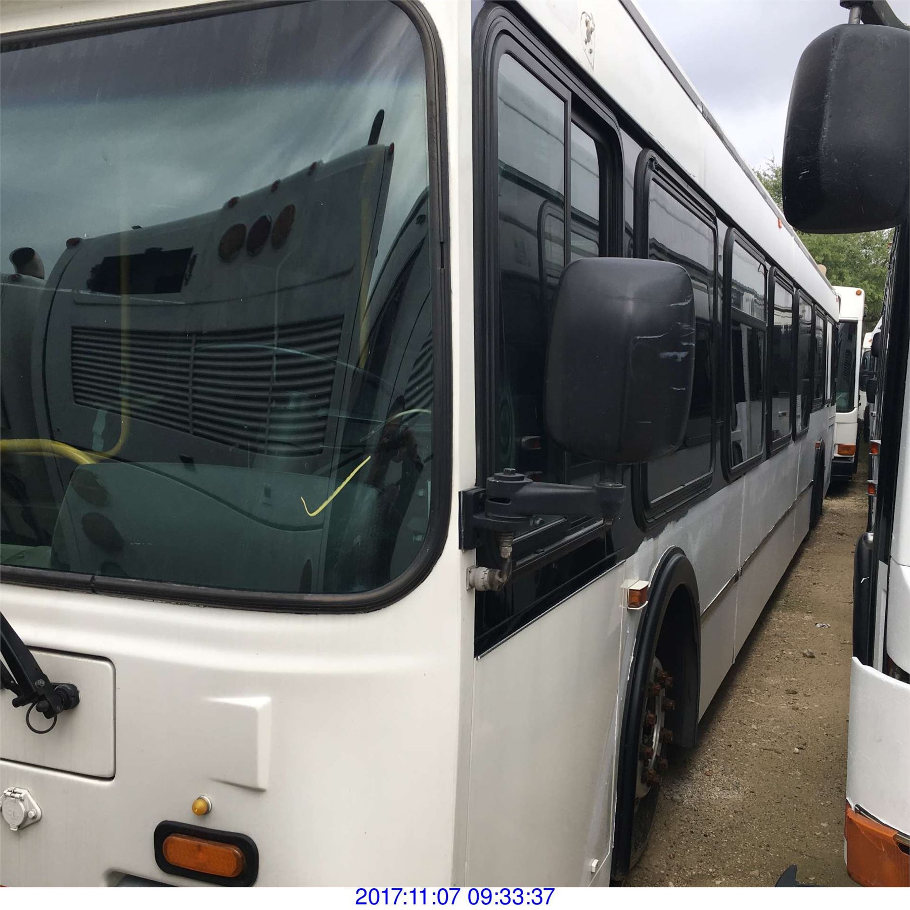 2003 - NEW FLYER D40LF