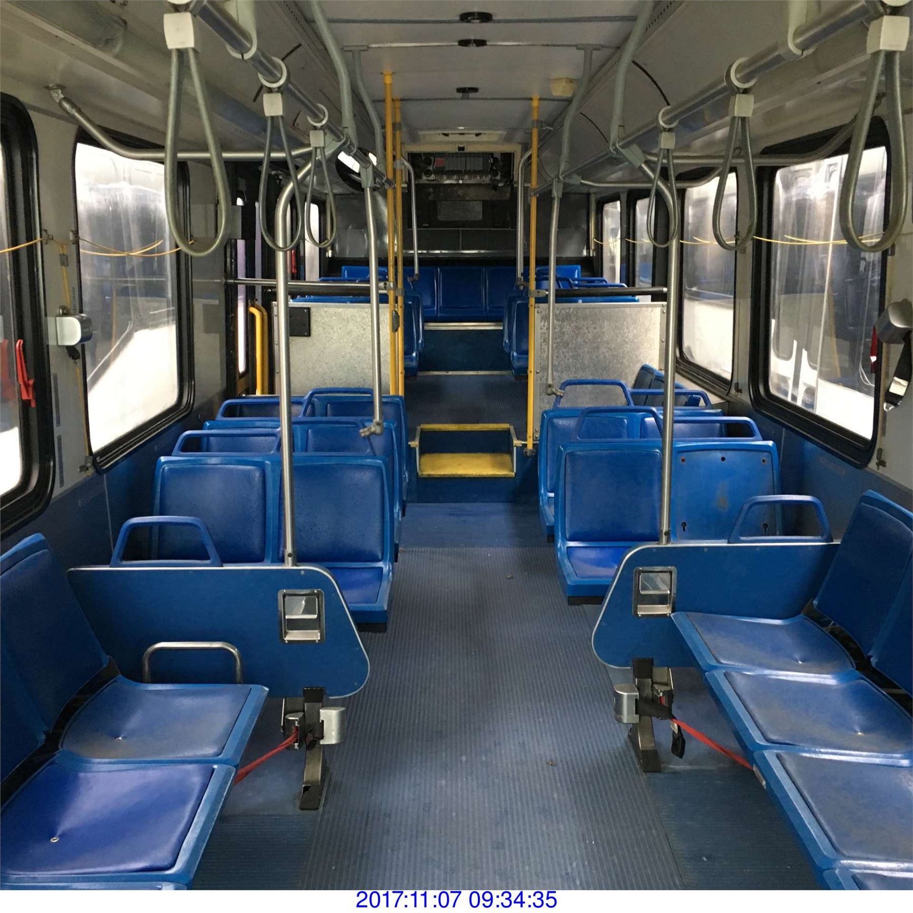 2003 - NEW FLYER D40LF