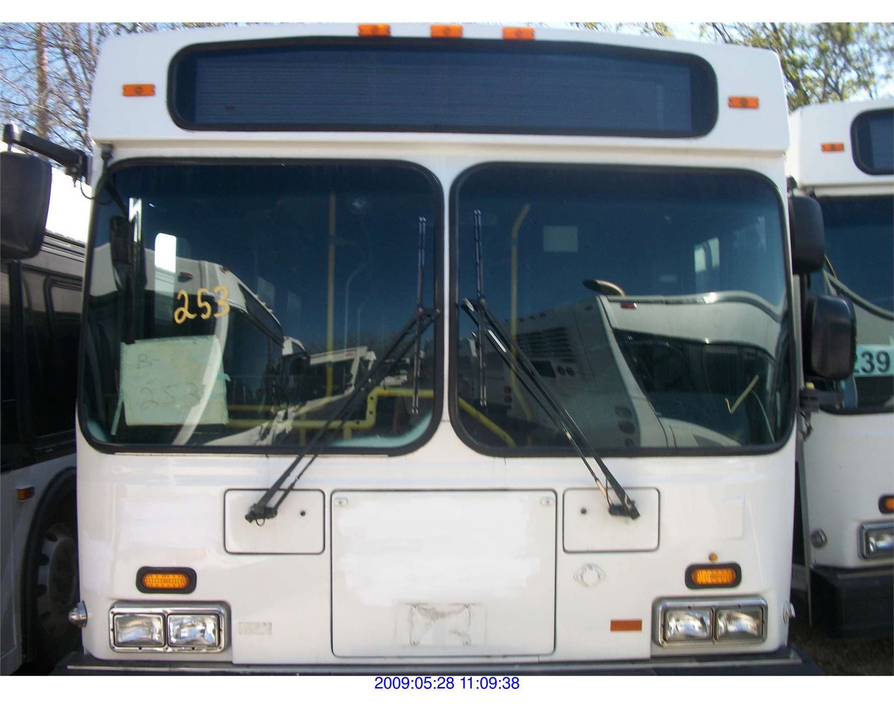 2003 - NEW FLYER D40LF