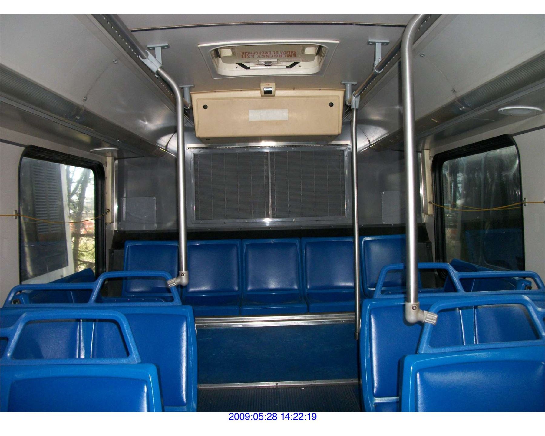 2003 - NEW FLYER D40LF