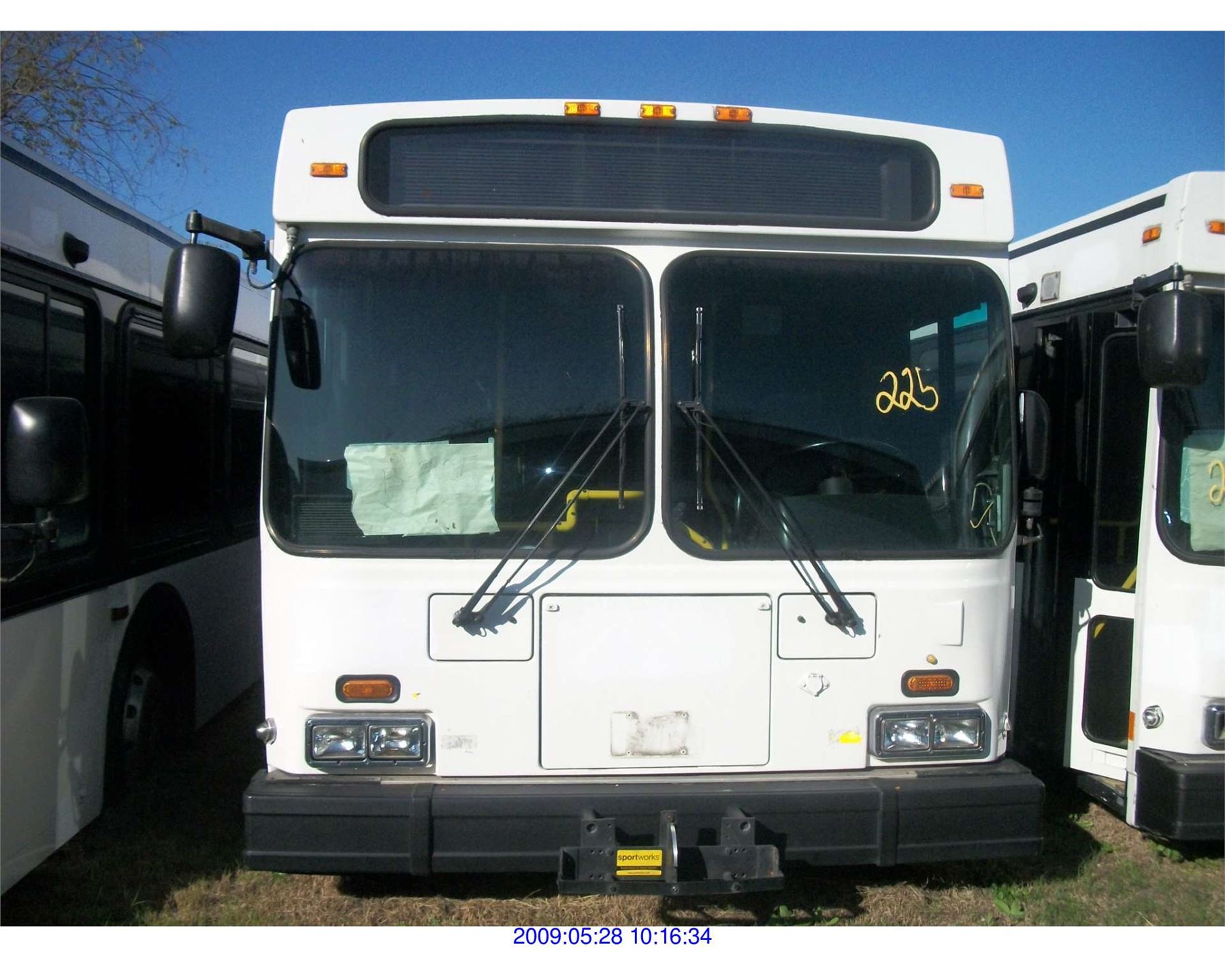 2003 - NEW FLYER D40LF