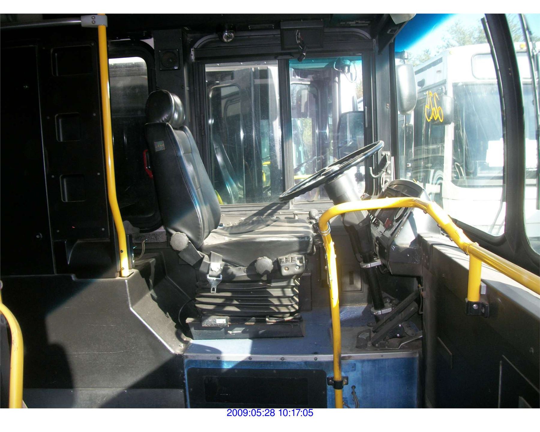 2003 - NEW FLYER D40LF