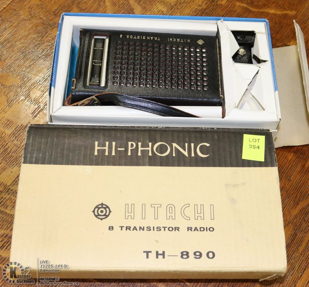VINTAGE HITACHI HI-PHONIC 8 TRANSISTOR RADIO