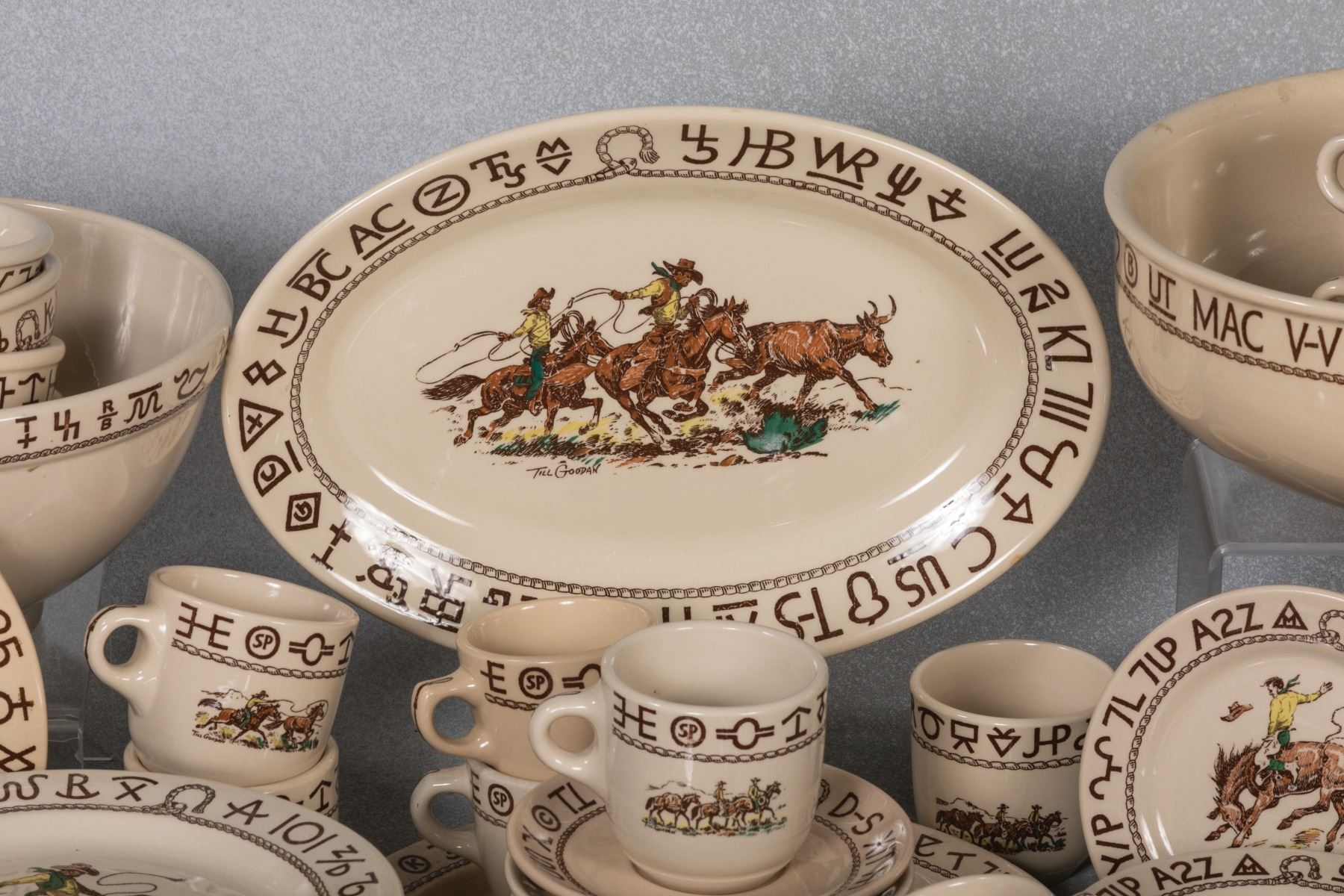 Wallace "Rodeo" Pattern China Set