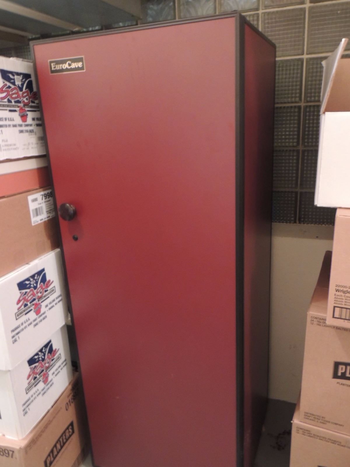 EuroCave Wine Cooler - Chambrage 26"wide x 68.5" height x 25" depth ...