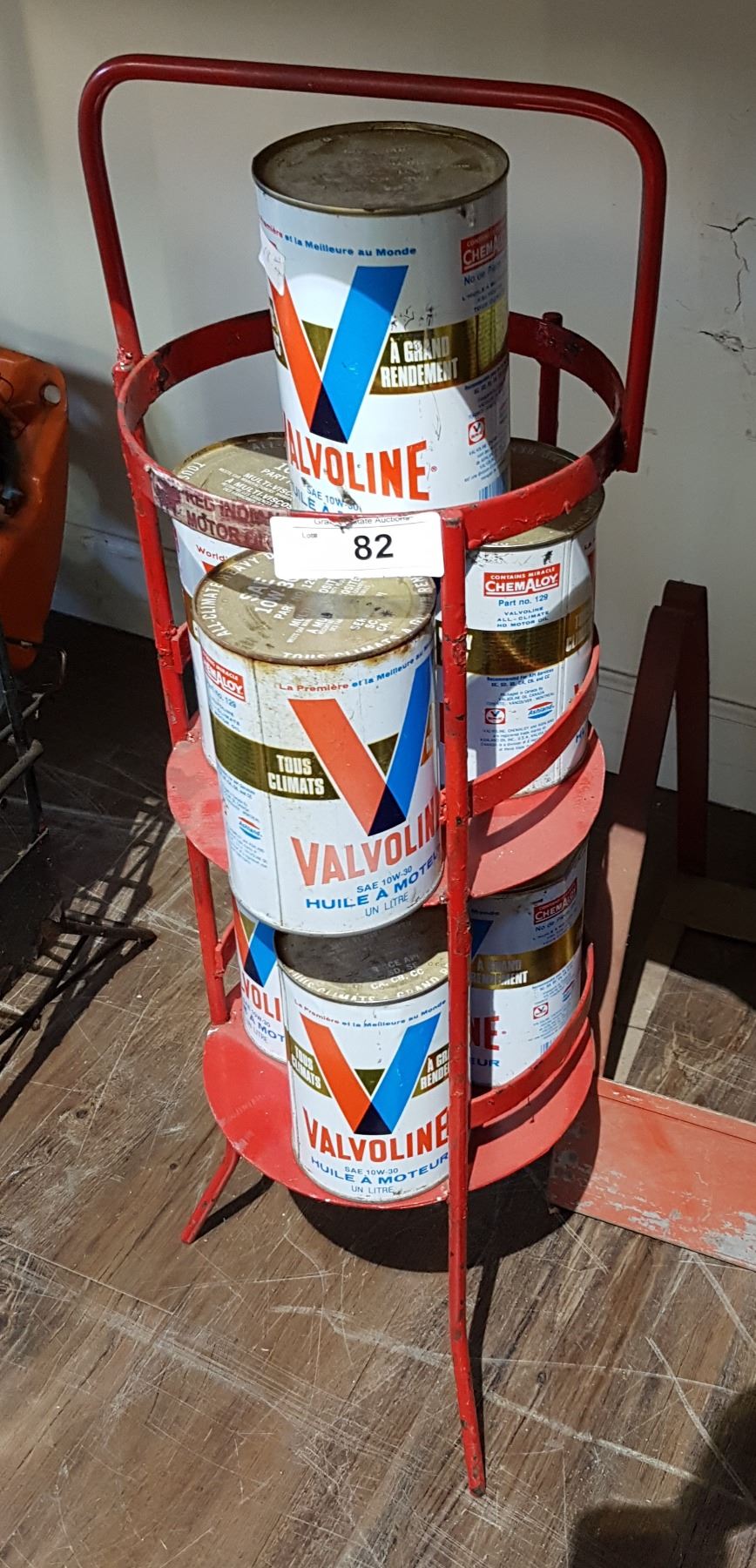 OIL RACK W/7 VALVOLINE MOTOR OIL TINS