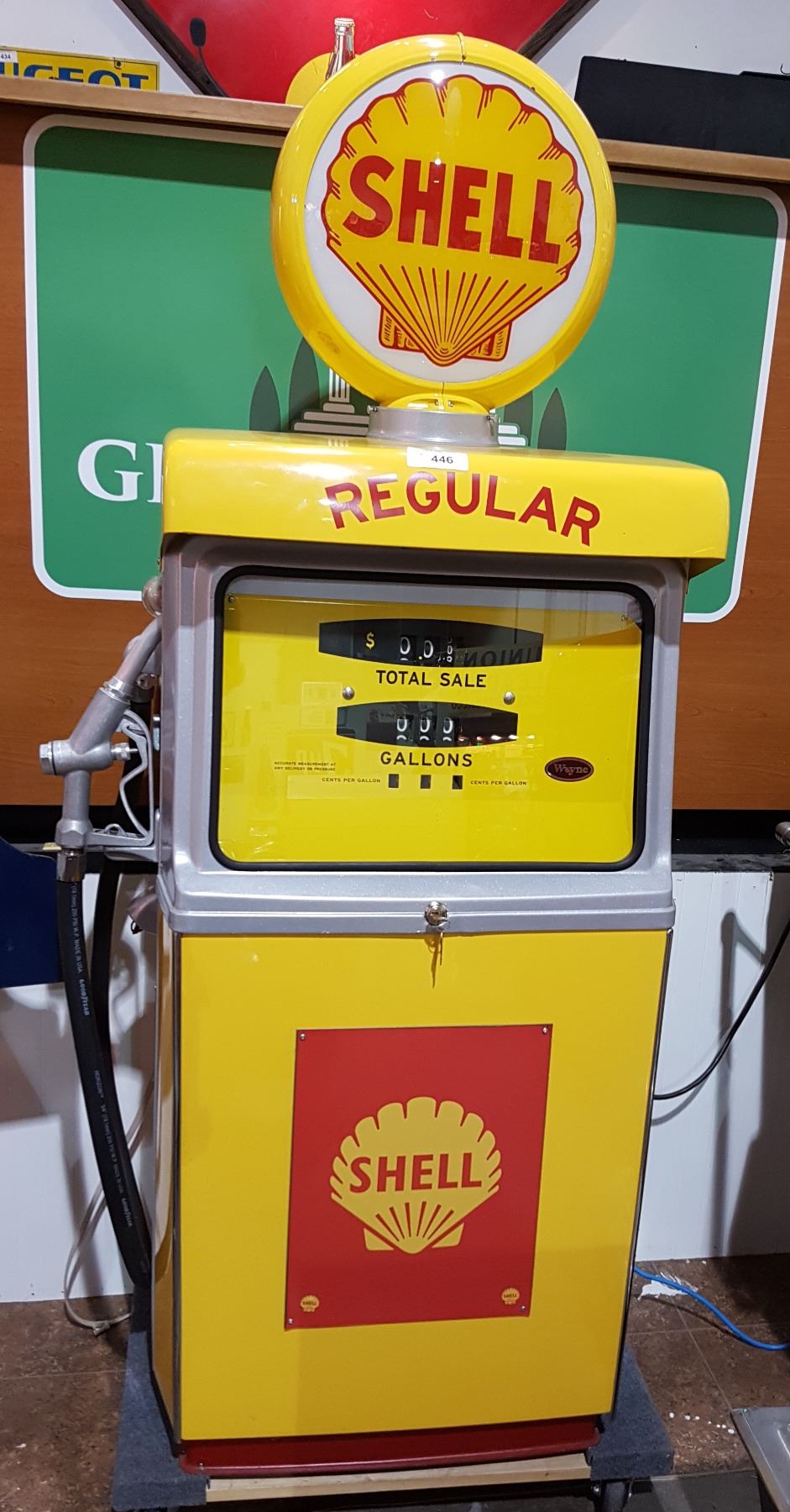 RESTORED 1960'S WAYNE GAS PUMP