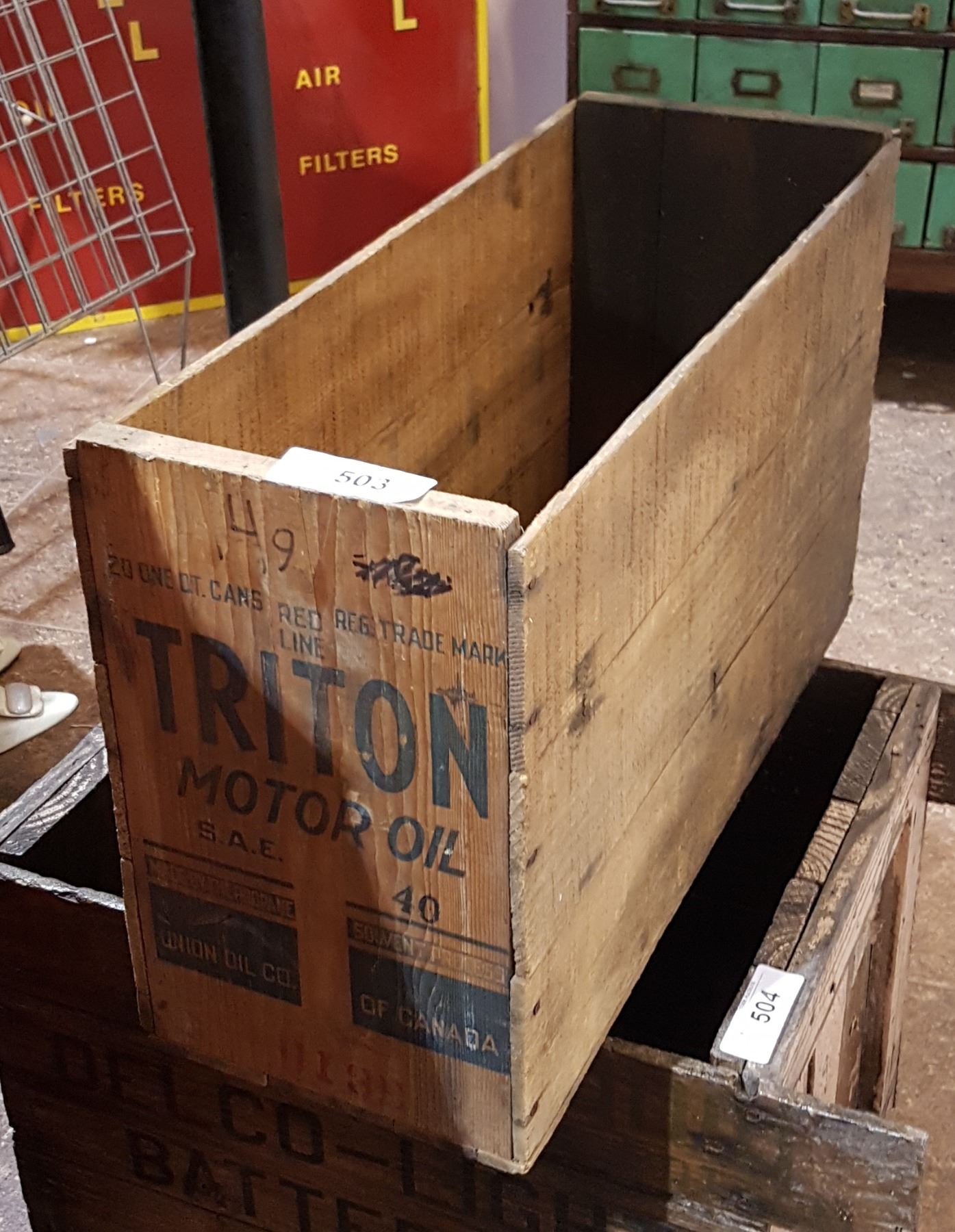 VINTAGE TRITON MOTOR OIL WOODEN CRATE