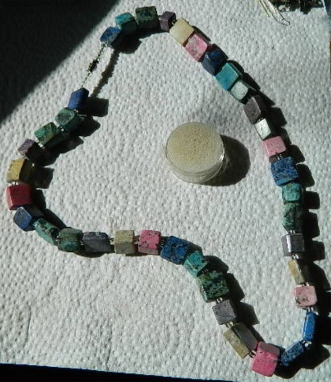 NECKLACE - ASSORTED AGATE BLOCK NECKLACE - 10 X 10 X 12mm & 15 x 15 x ...