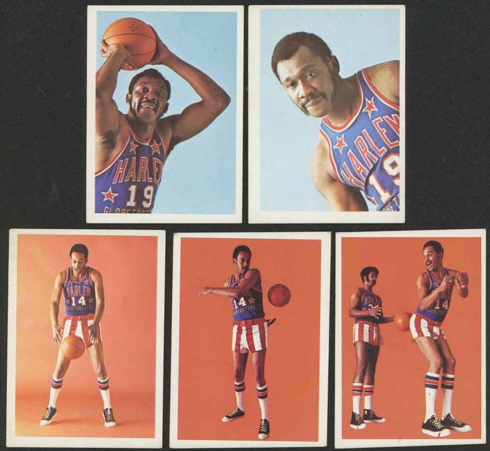 Lot of (5) 1971-72 Globetrotters with #33 Mel Davis, #42 Bobby Joe ...