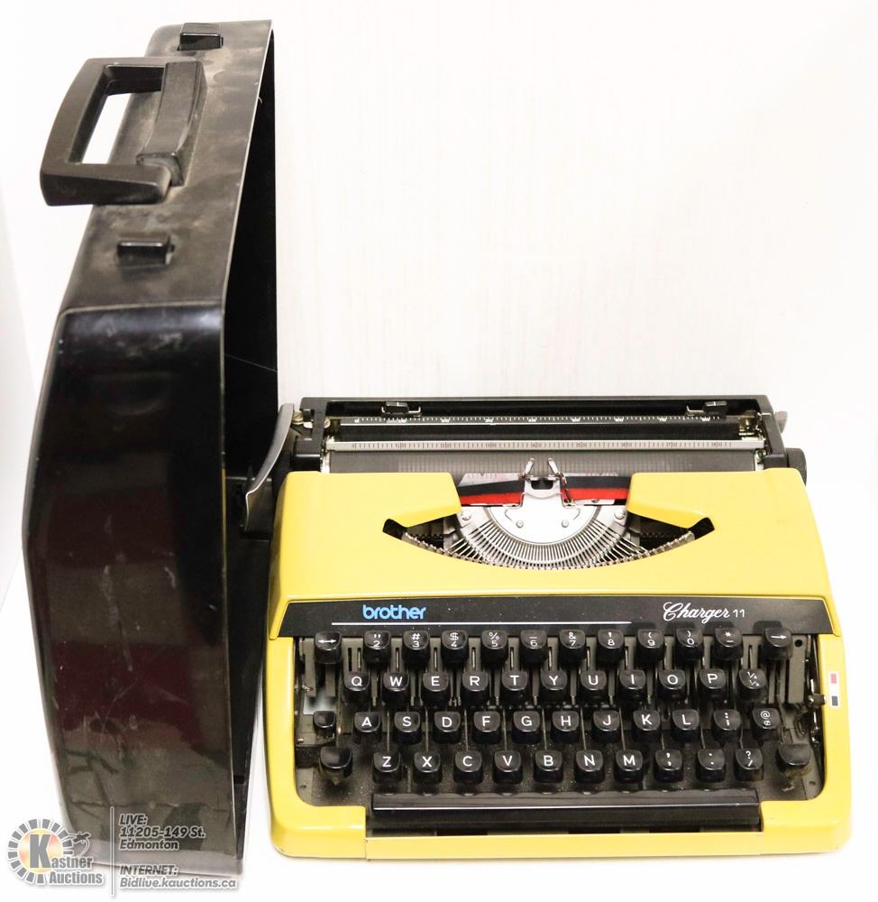 1960S BROTHER TYPEWRITER.