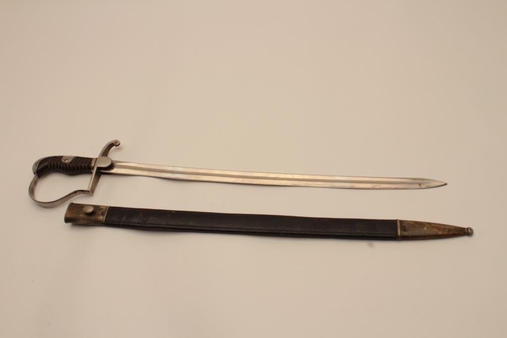 18BF-4 GERMAN POLICE SWORDGerman Police sword circa 1900-1920’s. The ...