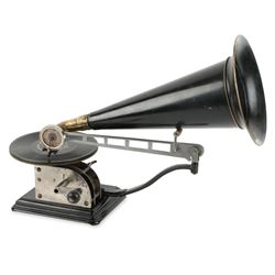Early Standard Talking Machine Co. Phonograph
