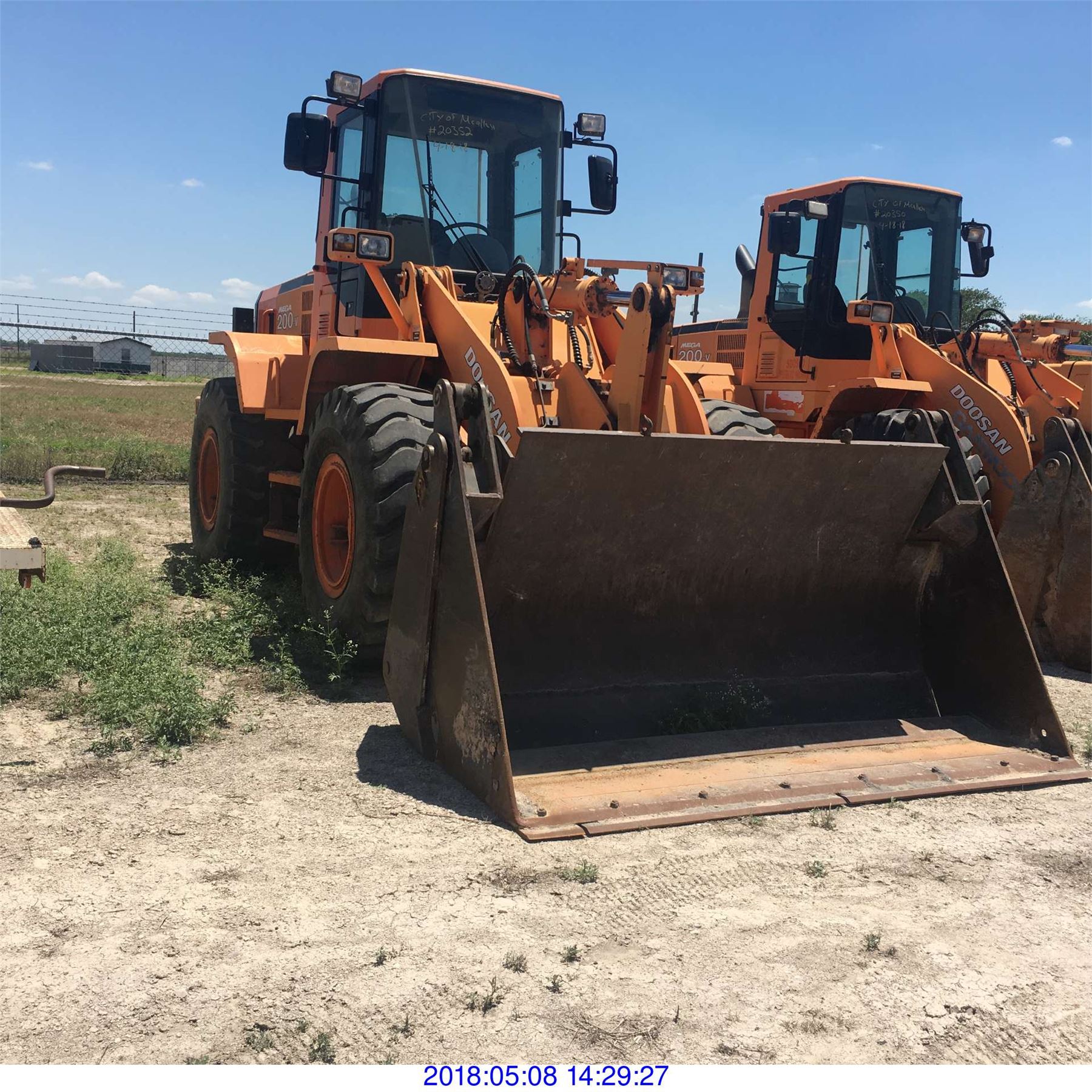 2006 - DOOSAN DAEWOO 200V FRONT END LOADER