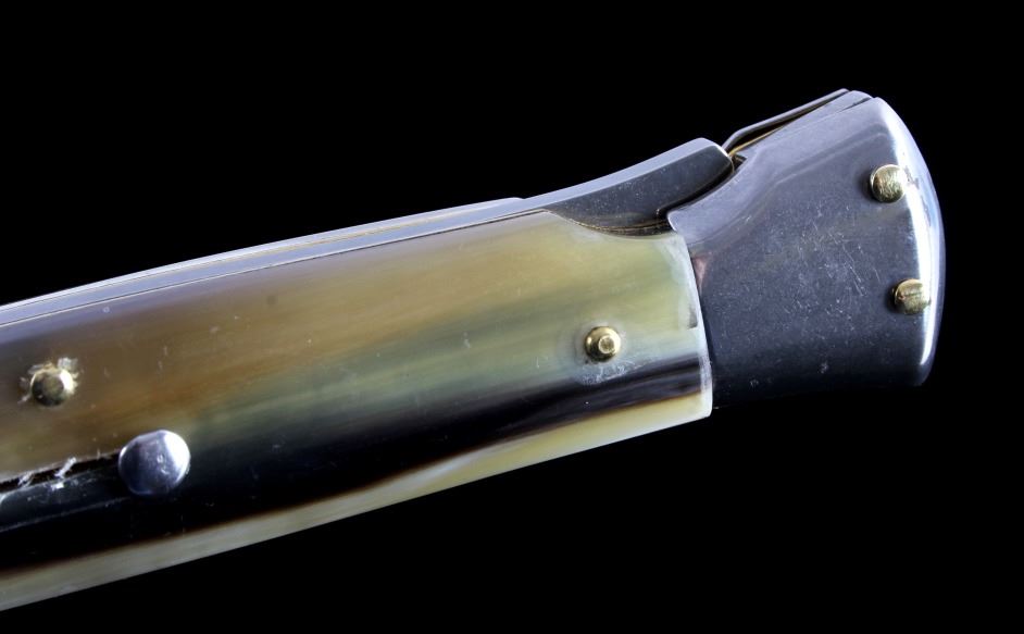 Frank B. Italian Stiletto Honey Horn Switchblade