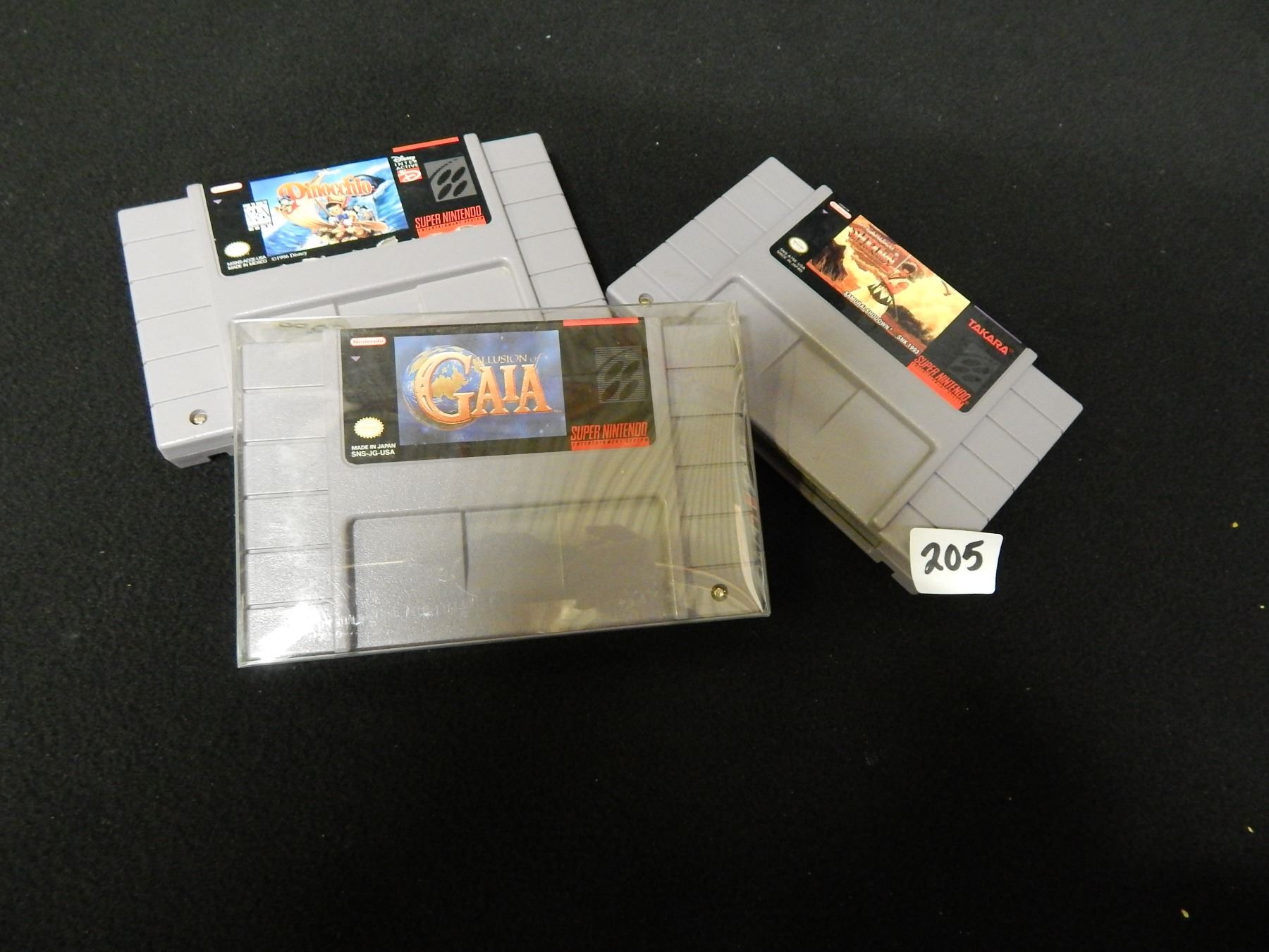 SET OF 3 SUPER NINTENDO GAMES/ILLUSION OF GALA/PINOCCHIO/SAMURAI SHOWDOWN