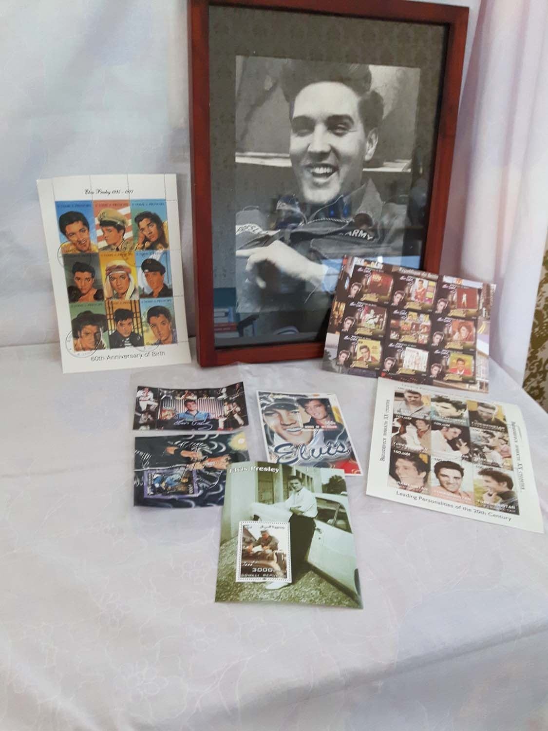 Elvis Presley Pictures And Variety Of Elvis Stamps