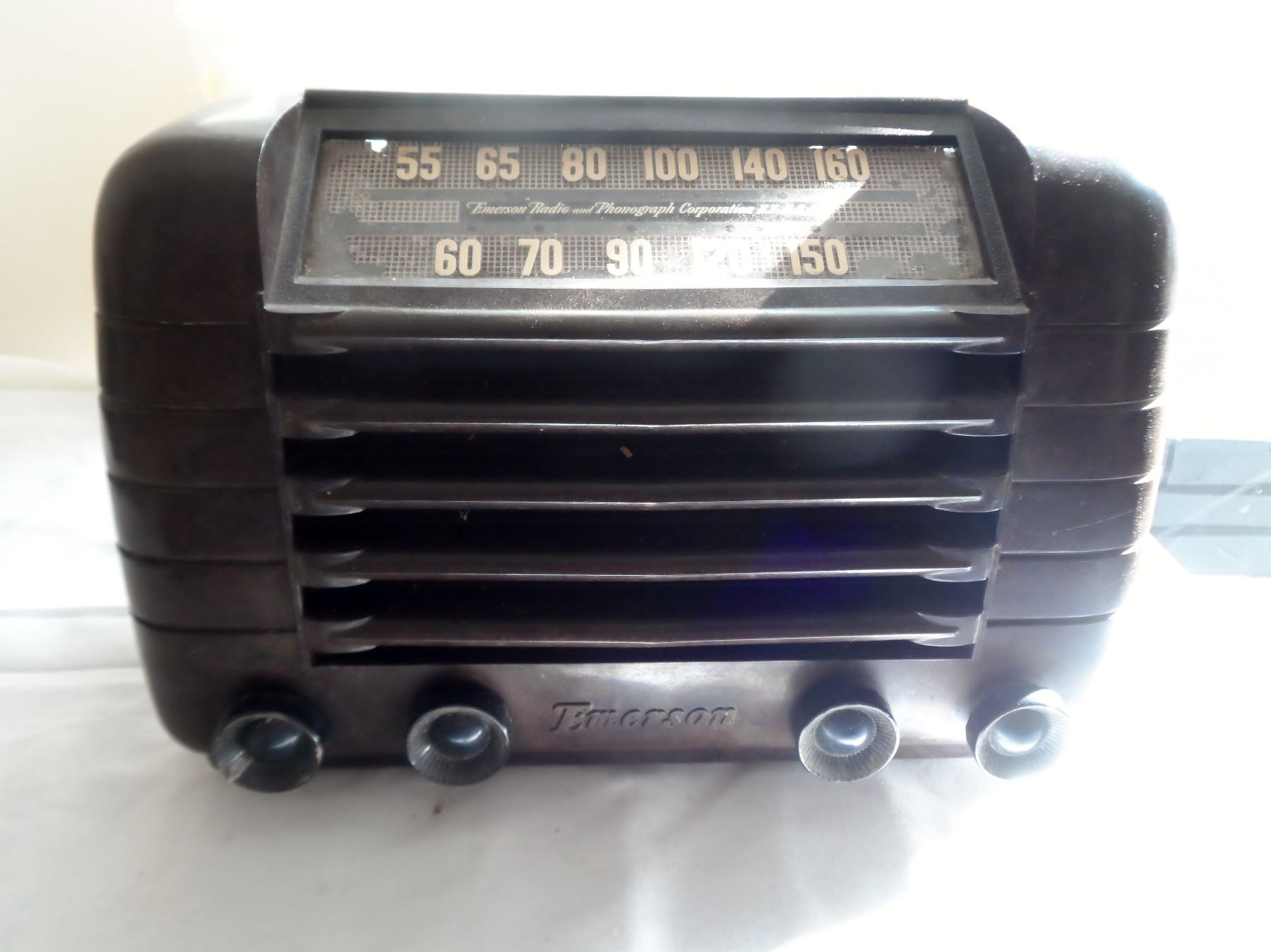 2 Vintage 1940s 1950s Tube Radios Emerson & Cambridge PYE