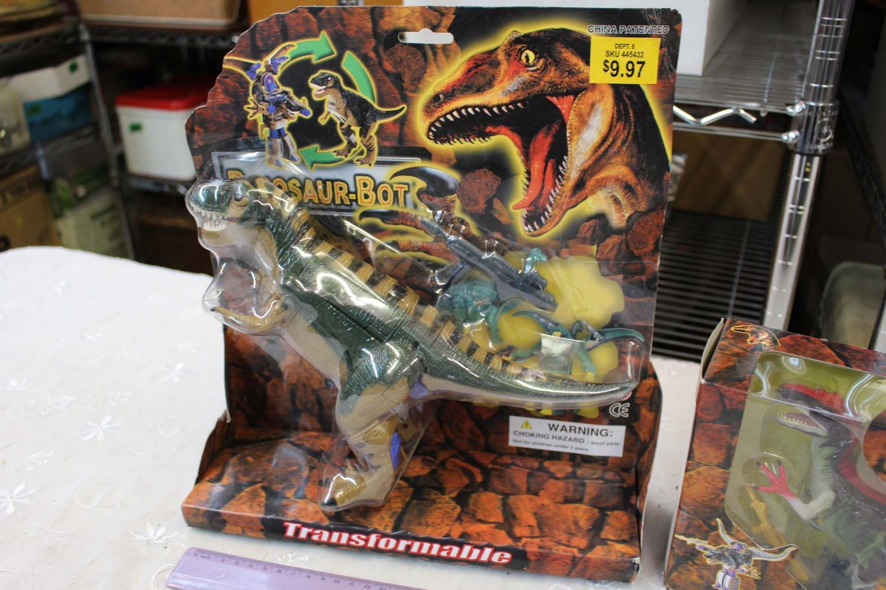 Dinosaur-Bot Transformable Toy Dinosaurs (4)(New In Box)