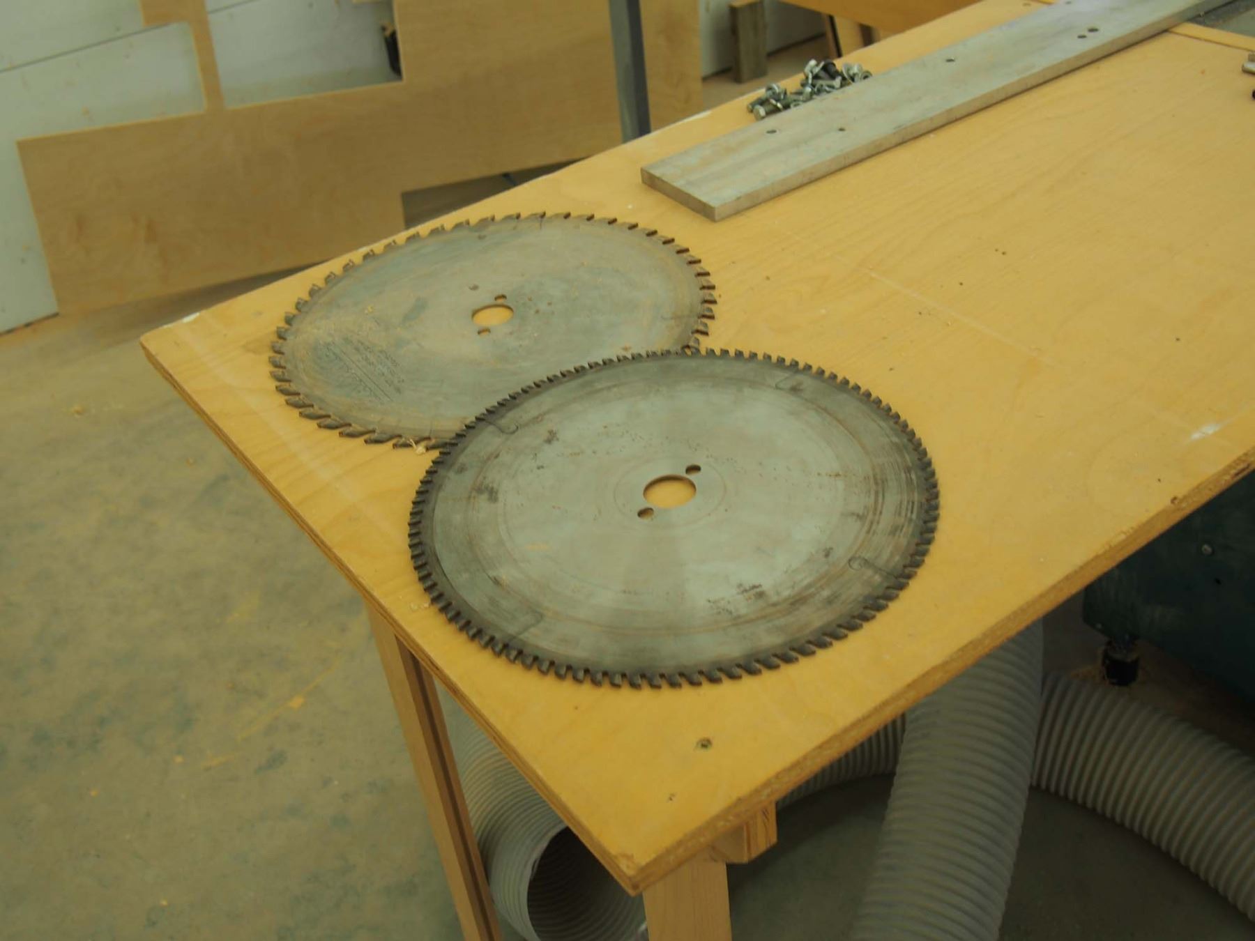 Hammer K3 Table Saw, 12" Blades Comes W/ 3 Blades, 220V