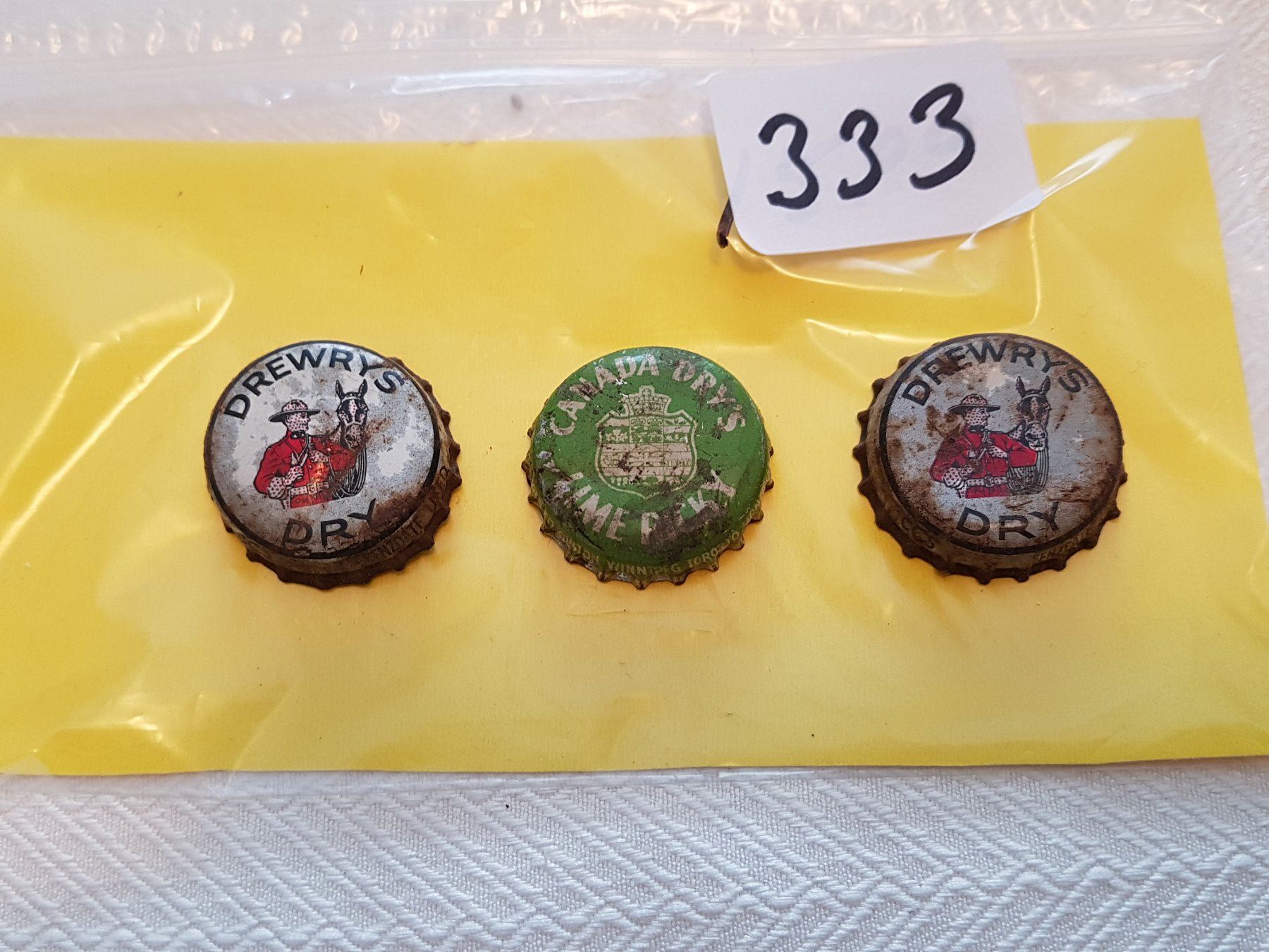 Bottle caps 2 Drowrys dry - RARE