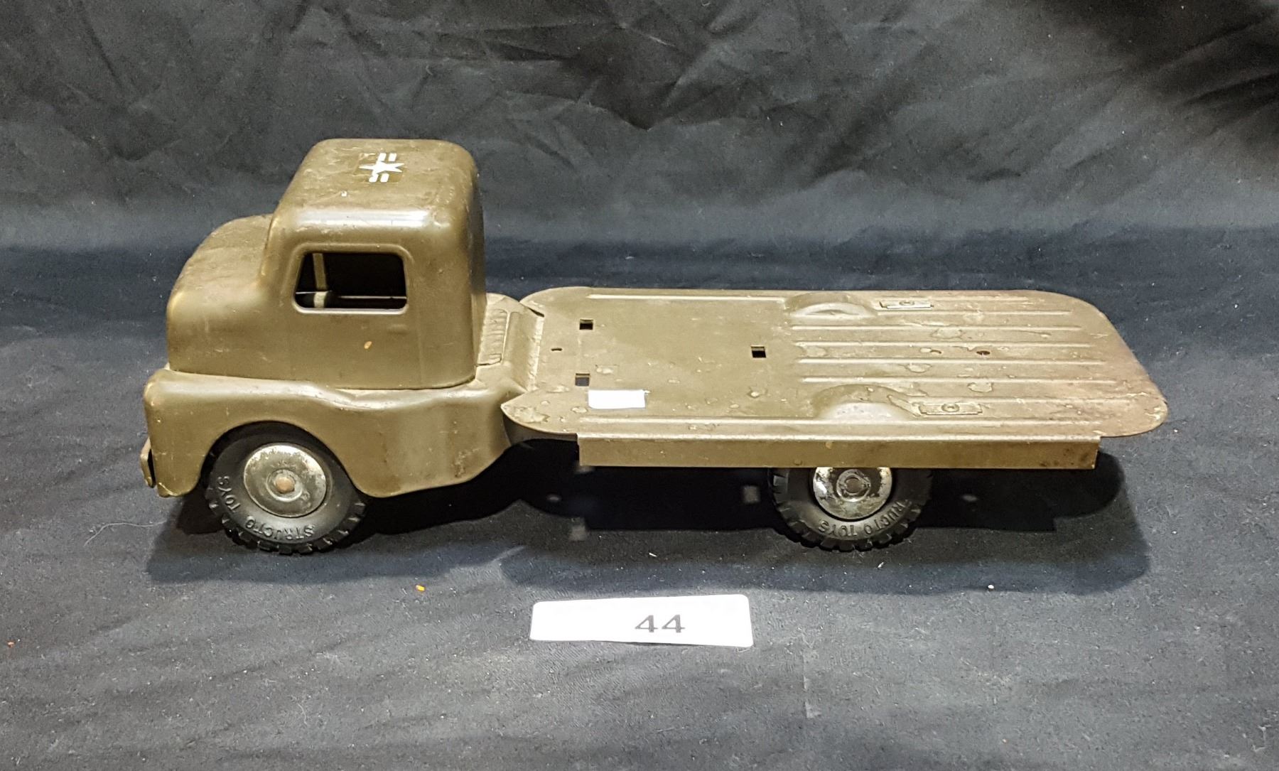 1950'S STRUCTO STEEL ARMY TRUCK