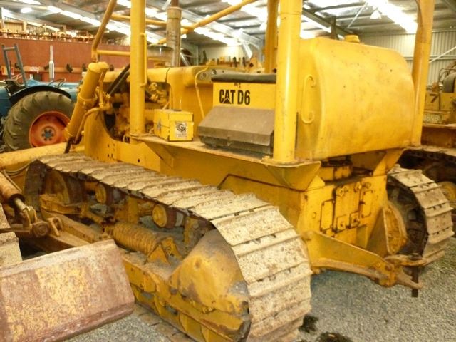 CAT D6B Bulldozer