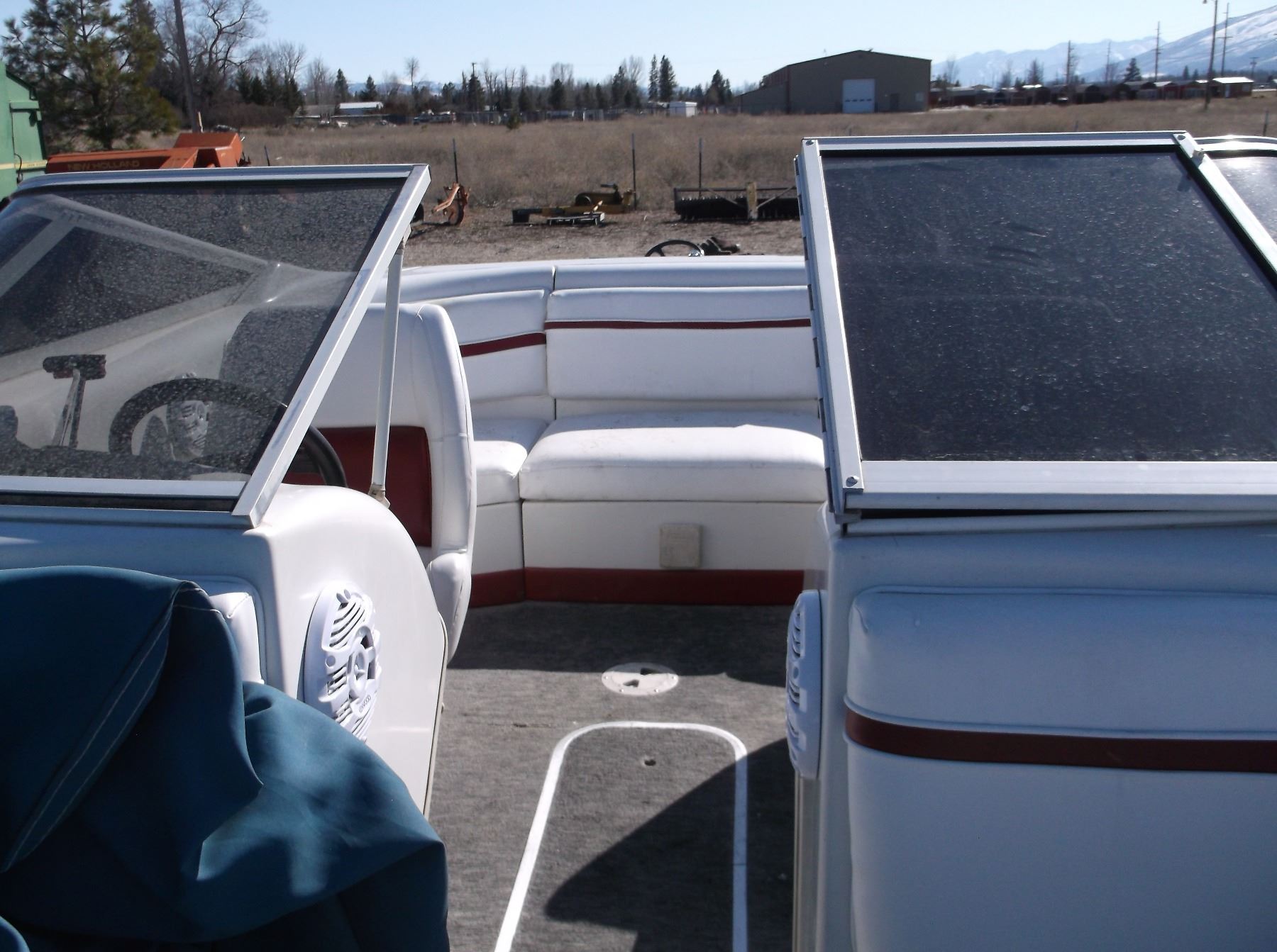 1990 Chris Craft Fiberglass Boat- 145 HP- Cobra 3.0 Litre Inboard Motor ...