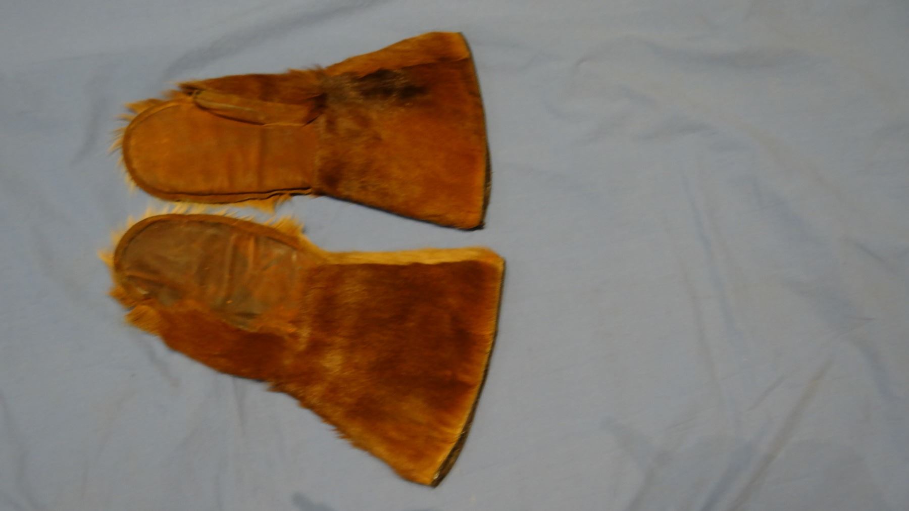 Horse hair mittens