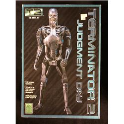 TERMINATOR 2 JUDGEMENT DAY 1/5 SCALE VINYL KIT (IN BOX) T-800 ...
