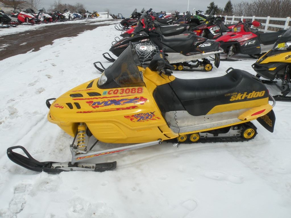 2000 Ski Doo MXZ 700 SN#-2BPS15787YV002545