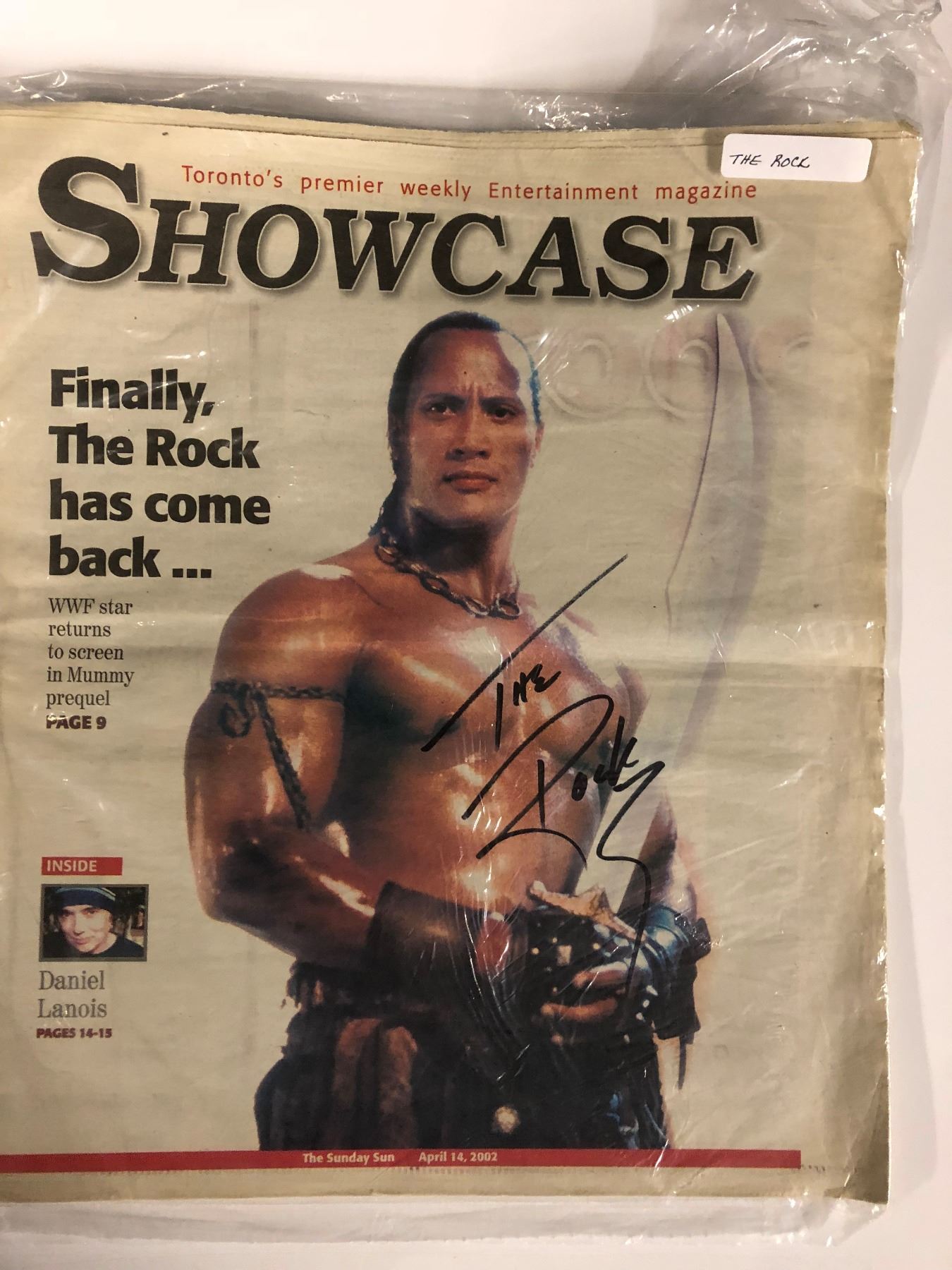 THE ROCK AUTOGRAPHED SHOWCASE MAGAZINE