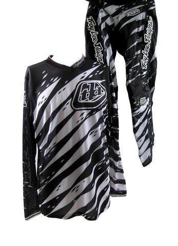 Point Break Young Rider (Louie Enriquez) Movie Costumes