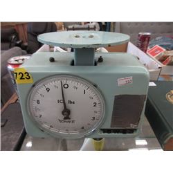 Vintage 10 LB Scale